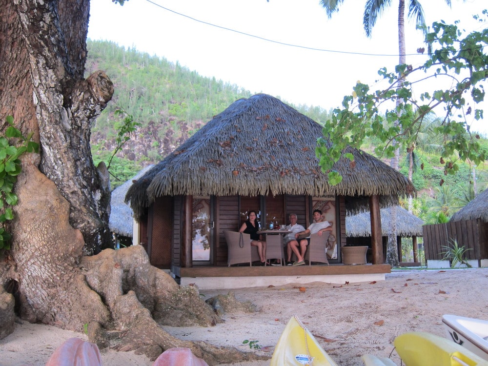 A Family Retreat in French Polynesia - '74Escape